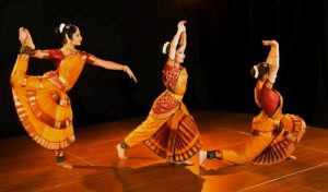 Bharatanatyam Dance: History, Steps, Costume, Dancers & More - City ...