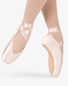 15 Best Pointe Shoe Brands For Beginners & Professionals - City Dance ...