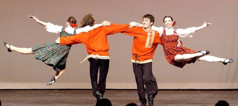9 Popular Russian Folk Dances - City Dance Studios