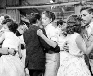 Slow Dance: Origin, Characteristics, Steps & More - City Dance Studios